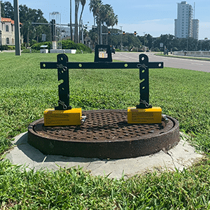 Magnetic Manhole Lifter - Twin Magnet Spreader Bar